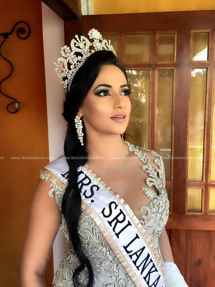 Udari Warnakulasooriya | ElaKiri