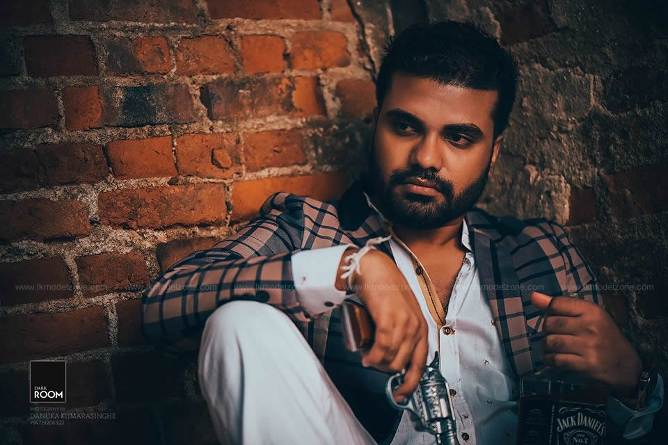 [ Modelos Internacionales ] - Uditha Vedasinghe